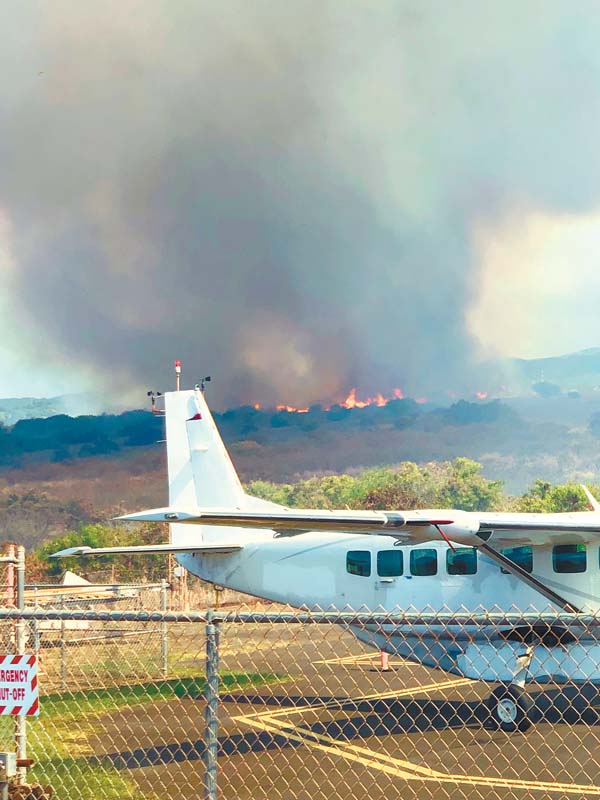 Brush fire in Kahana prompts evacuations, road closures | News, Sports ...